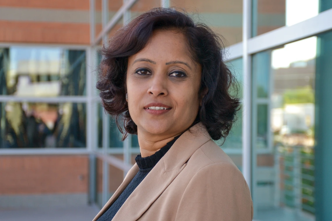 Chandler Grad and Single Mom Neha Gupta '25 MSBA is Ready For Her Next ...